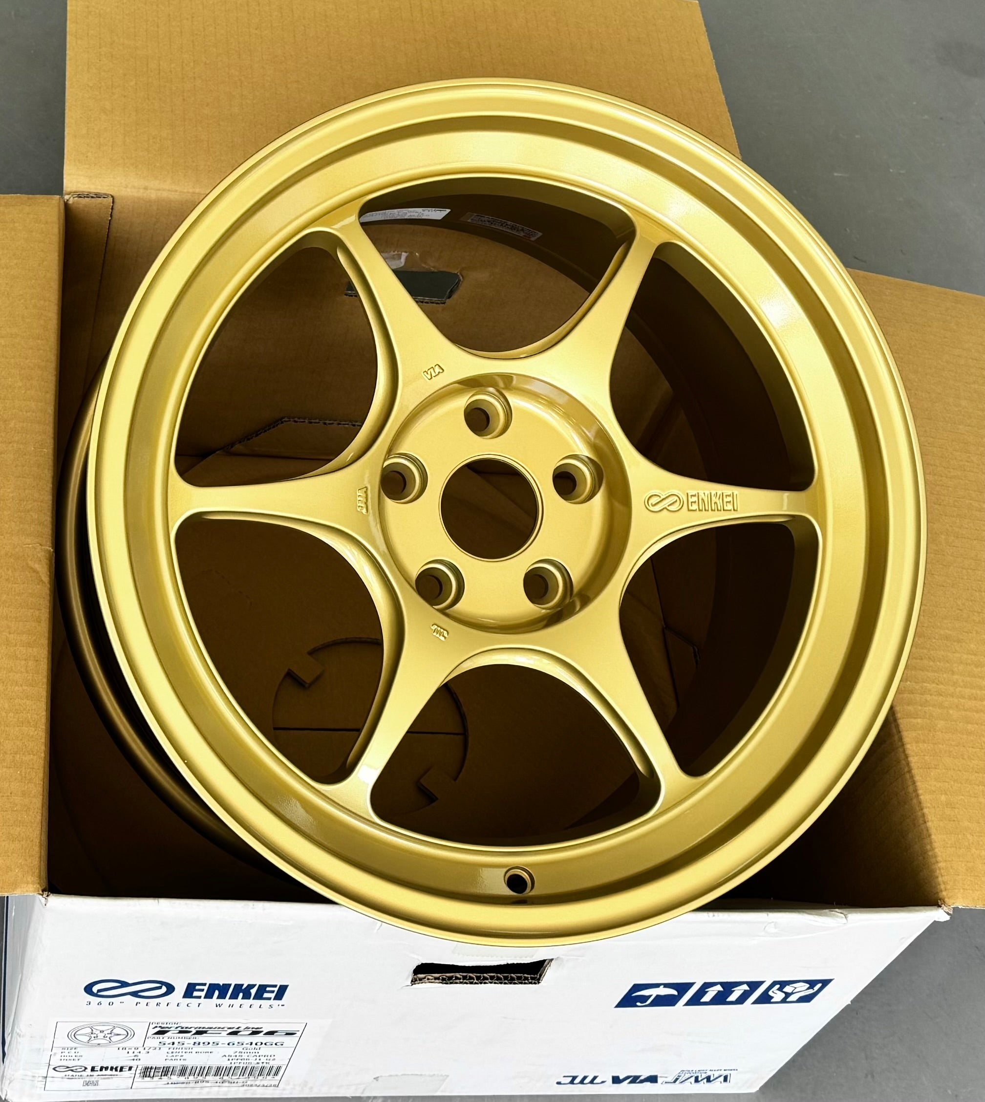 ENKEI PF06 GOLD 18x9.5 +40 5-114.3 – Autotechnik Wheels